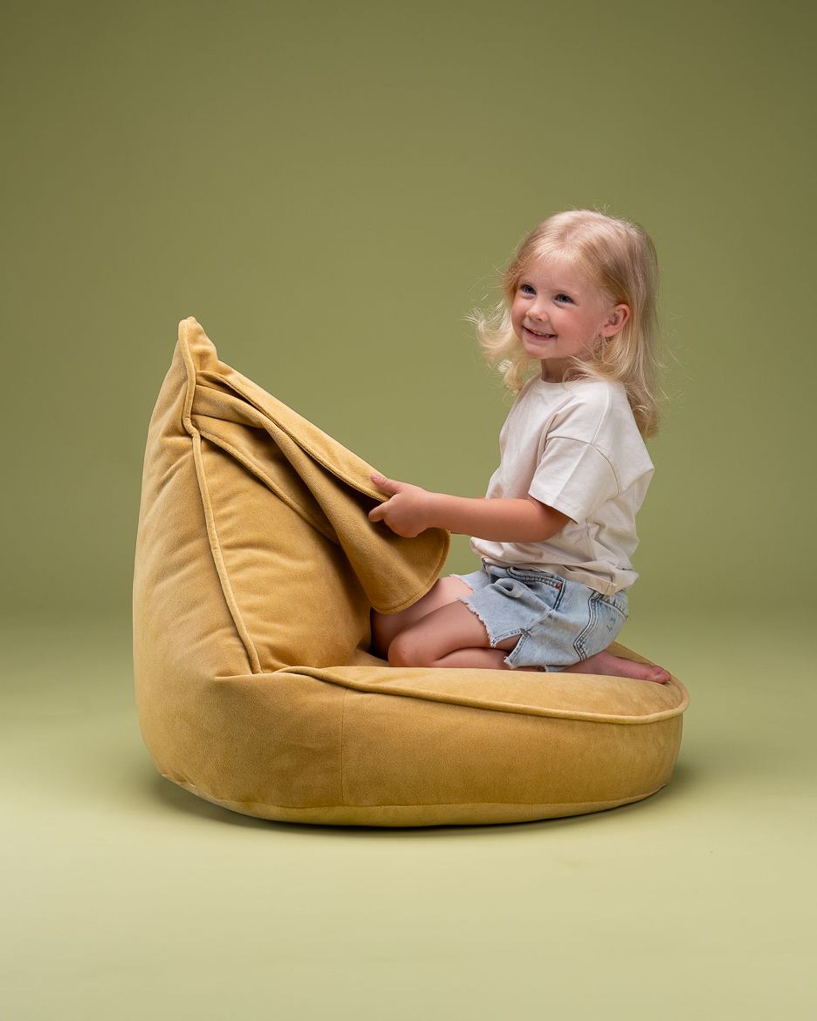Sitzsack Hase Samt-Stoff online kaufen bei BioKinder